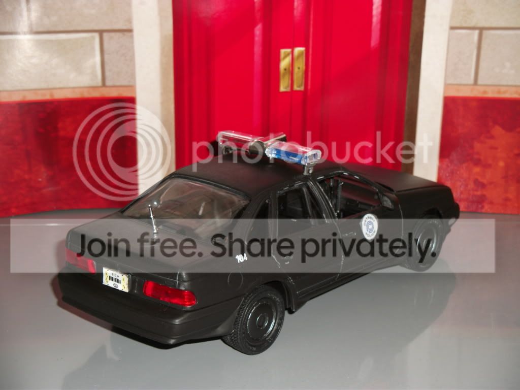 Robocop police car - HissTank.com
