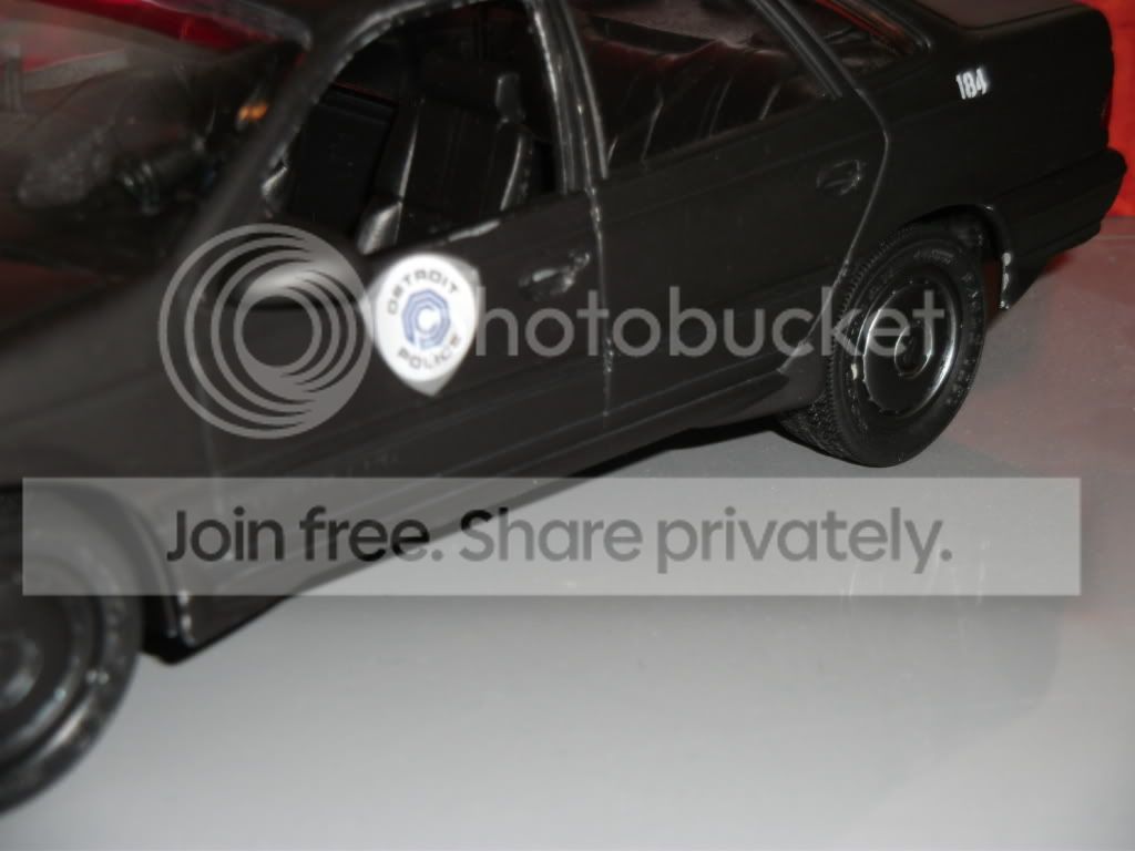 Robocop police car - HissTank.com